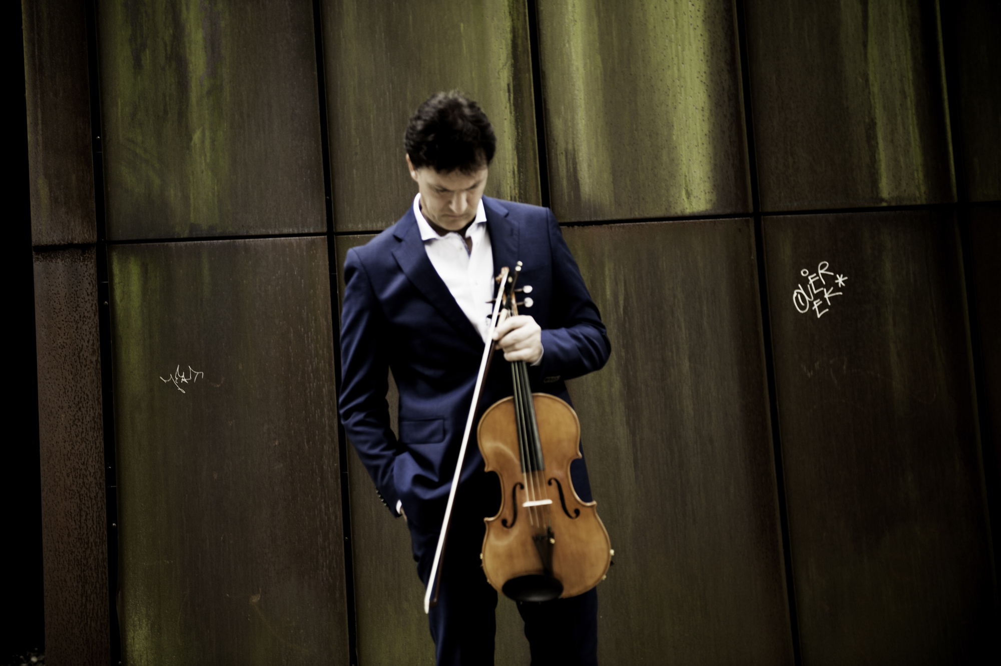 Roland Glassl, Viola